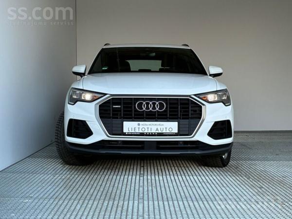 White Audi Q3 2021 in Riga, with an engine capacity of 2.00 L and mileage of 70 thousand km for 31490 €, photo 2 on AUTOMOTO.COM.LV