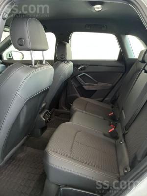 Balts Audi Q3 2021 Rīga, ar dzinēja tilpumu 2.00 L un nobraukumu 70 tūkst. km par 31490 €, foto 19 vietnē AUTOMOTO.COM.LV