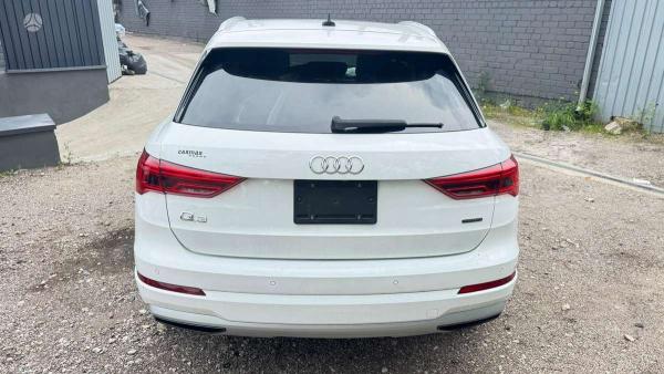 White Audi Q3 2021 in Ukmerge, with an engine capacity of 1.98 L and mileage of 95 thousand km for 8499 €, photo 2 on AUTOMOTO.COM.LV