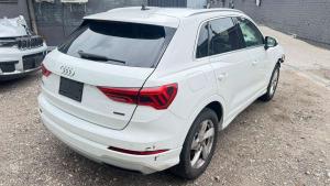 White Audi Q3 2021 in Ukmerge, with an engine capacity of 1.98 L and mileage of 95 thousand km for 8499 €, photo 4 on AUTOMOTO.COM.LV