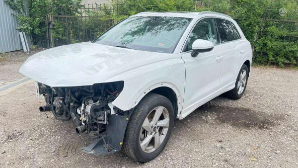 White Audi Q3 2021 in Ukmerge, with an engine capacity of 1.98 L and mileage of 95 thousand km for 8499 €, photo 7 on AUTOMOTO.COM.LV