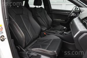 White Audi Q3 2021 in Ventspils, with an engine capacity of 1.50 L and mileage of 109 thousand km for 28450 €, photo 17 on AUTOMOTO.COM.LV