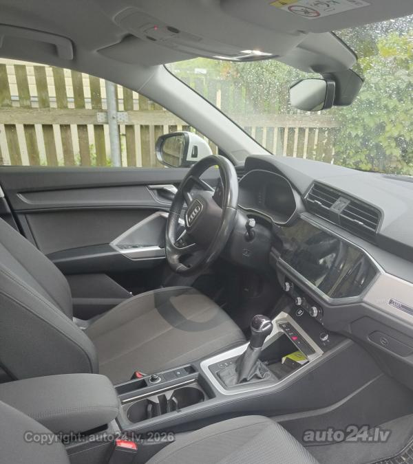White Audi Q3 2021 in Tallinn, with an engine capacity of 1.50 L and mileage of 83 thousand km for 31000 €, photo 7 on AUTOMOTO.COM.LV