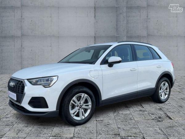 White Audi Q3 2022 in Kaunas, with an engine capacity of 1.40 L and mileage of 45 thousand km for 27929 €, photo 2 on AUTOMOTO.COM.LV