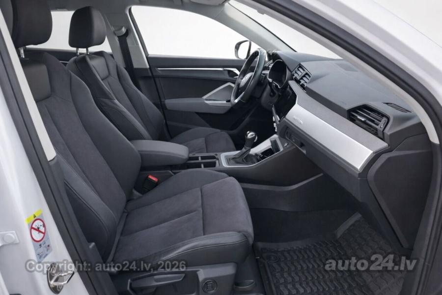 Balts Audi Q3 2022 Pērnava, ar dzinēja tilpumu 2.00 L un nobraukumu 128 tūkst. km par 31990 €, foto 3 vietnē AUTOMOTO.COM.LV