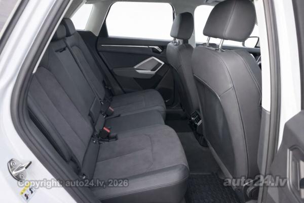 Balts Audi Q3 2022 Pērnava, ar dzinēja tilpumu 2.00 L un nobraukumu 128 tūkst. km par 31990 €, foto 4 vietnē AUTOMOTO.COM.LV
