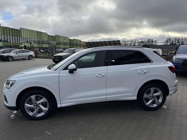 Balts Audi Q3 2022 Viļņa, ar dzinēja tilpumu 1.98 L un nobraukumu 90 tūkst. km par 22500 €, foto 4 vietnē AUTOMOTO.COM.LV