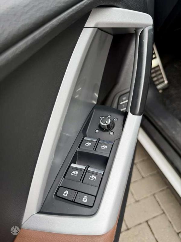Balts Audi Q3 2022 Viļņa, ar dzinēja tilpumu 1.98 L un nobraukumu 90 tūkst. km par 22500 €, foto 8 vietnē AUTOMOTO.COM.LV