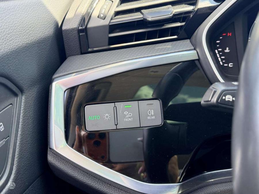 Balts Audi Q3 2022 Kauņa, ar dzinēja tilpumu 1.98 L un nobraukumu 110 tūkst. km par 23900 €, foto 20 vietnē AUTOMOTO.COM.LV