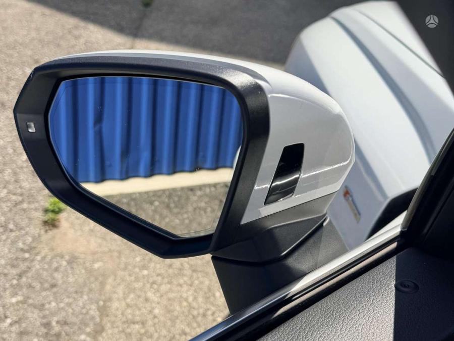 Balts Audi Q3 2022 Kauņa, ar dzinēja tilpumu 1.98 L un nobraukumu 110 tūkst. km par 23900 €, foto 32 vietnē AUTOMOTO.COM.LV