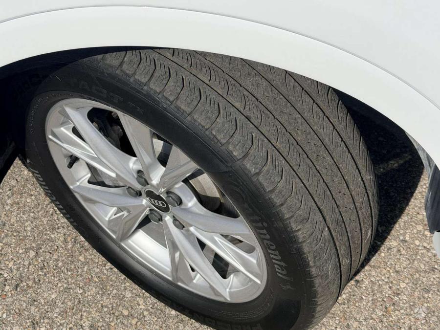 Balts Audi Q3 2022 Kauņa, ar dzinēja tilpumu 1.98 L un nobraukumu 110 tūkst. km par 23900 €, foto 37 vietnē AUTOMOTO.COM.LV