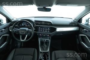 White Audi Q3 2023 in Riga, with an engine capacity of 1.50 L and mileage of 45 thousand km for 27900 €, photo 5 on AUTOMOTO.COM.LV