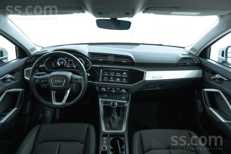 White Audi Q3 2023 in Riga, with an engine capacity of 1.50 L and mileage of 45 thousand km for 27900 €, photo 5 on AUTOMOTO.COM.LV