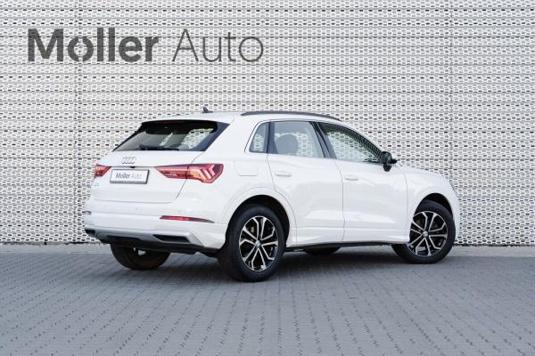 White Audi Q3 2023 in Marupe, with an engine capacity of 1.50 L and mileage of 45 thousand km for 30250 €, photo 5 on AUTOMOTO.COM.LV