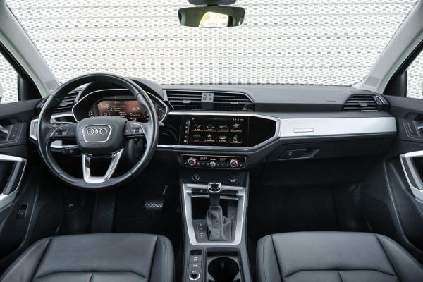 White Audi Q3 2023 in Marupe, with an engine capacity of 1.50 L and mileage of 45 thousand km for 30250 €, photo 7 on AUTOMOTO.COM.LV