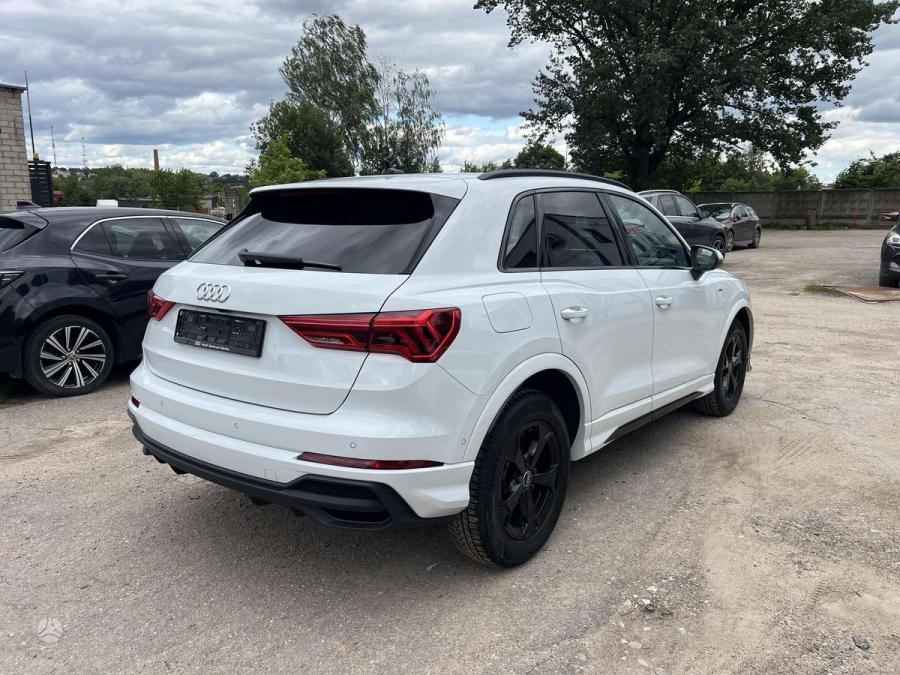 Balts Audi Q3 2024 Kauņa, ar dzinēja tilpumu 1.97 L un nobraukumu 44 tūkst. km par 20900 €, foto 4 vietnē AUTOMOTO.COM.LV