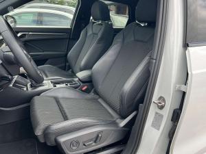Balts Audi Q3 2024 Kauņa, ar dzinēja tilpumu 1.97 L un nobraukumu 44 tūkst. km par 20900 €, foto 18 vietnē AUTOMOTO.COM.LV
