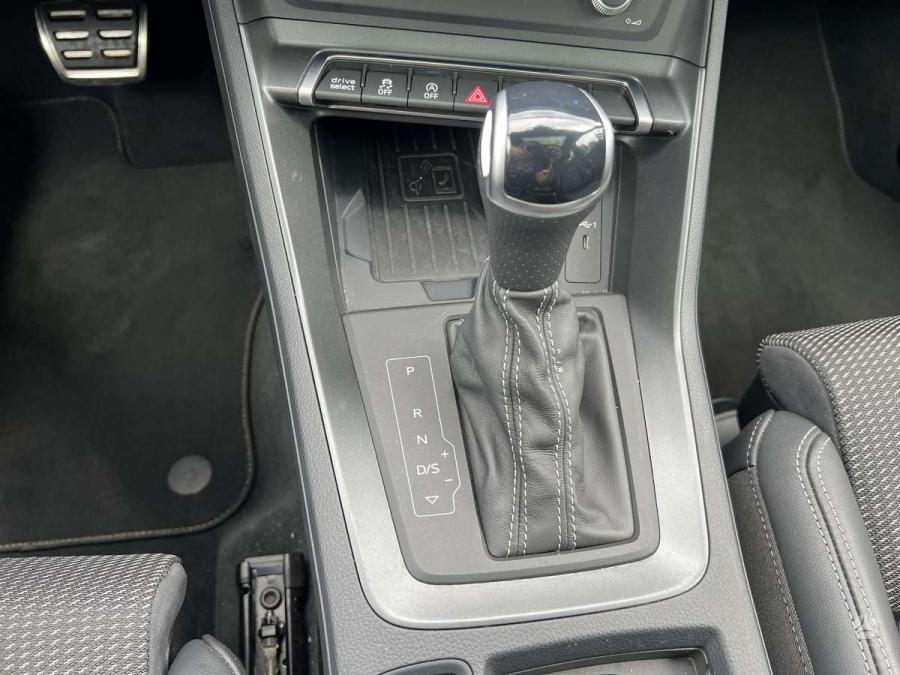 Balts Audi Q3 2024 Kauņa, ar dzinēja tilpumu 1.97 L un nobraukumu 44 tūkst. km par 20900 €, foto 21 vietnē AUTOMOTO.COM.LV