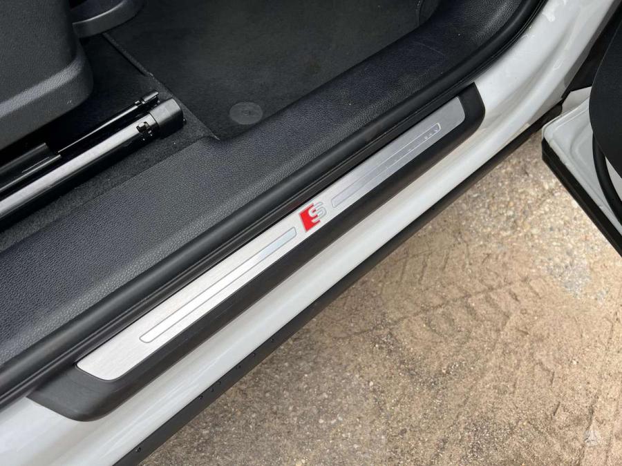 Balts Audi Q3 2024 Kauņa, ar dzinēja tilpumu 1.97 L un nobraukumu 44 tūkst. km par 20900 €, foto 48 vietnē AUTOMOTO.COM.LV