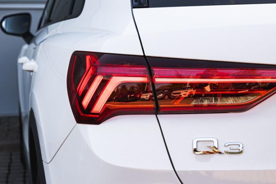 Balts Audi Q3 2024 Ventspils, ar dzinēja tilpumu 1.50 L un nobraukumu 46 tūkst. km par 31050 €, foto 12 vietnē AUTOMOTO.COM.LV