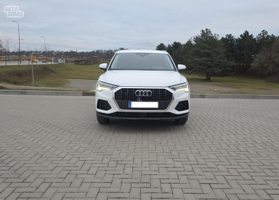 Balts Audi Q3 2025 Kauņa, ar dzinēja tilpumu 1.50 L un nobraukumu 4 tūkst. km par 29490 €, foto 3 vietnē AUTOMOTO.COM.LV