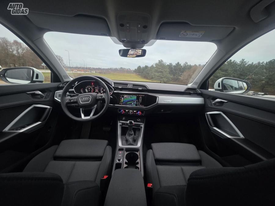 Balts Audi Q3 2025 Kauņa, ar dzinēja tilpumu 1.50 L un nobraukumu 4 tūkst. km par 29490 €, foto 8 vietnē AUTOMOTO.COM.LV