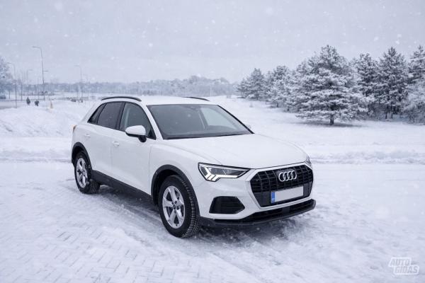 Balts Audi Q3 2025 Kauņa, ar dzinēja tilpumu 1.50 L un nobraukumu 4 tūkst. km par 29400 €, foto 1 vietnē AUTOMOTO.COM.LV