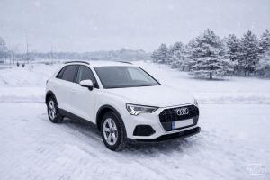 Balts Audi Q3 2025 Kauņa, ar dzinēja tilpumu 1.50 L un nobraukumu 4 tūkst. km par 29400 €, foto  vietnē AUTOMOTO.COM.LV