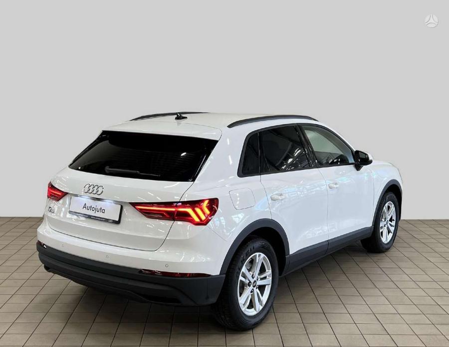 Balts Audi Q3 2025 Kauņa, ar dzinēja tilpumu 1.50 L un nobraukumu 4 tūkst. km par 29800 €, foto 3 vietnē AUTOMOTO.COM.LV