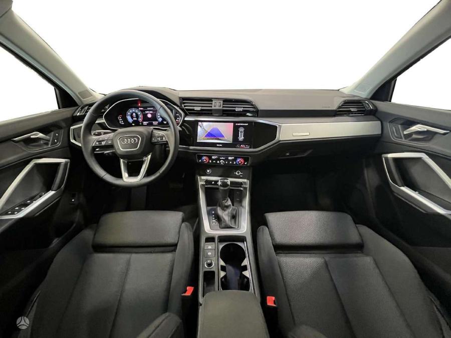 Balts Audi Q3 2025 Kauņa, ar dzinēja tilpumu 1.50 L un nobraukumu 4 tūkst. km par 29800 €, foto 5 vietnē AUTOMOTO.COM.LV