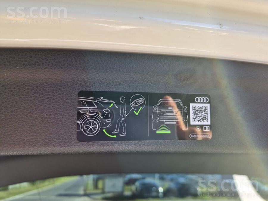 Balts Audi Q3 2025 Rīga, ar dzinēja tilpumu 1.50 L un nobraukumu 39 tūkst. km par 34500 €, foto 10 vietnē AUTOMOTO.COM.LV