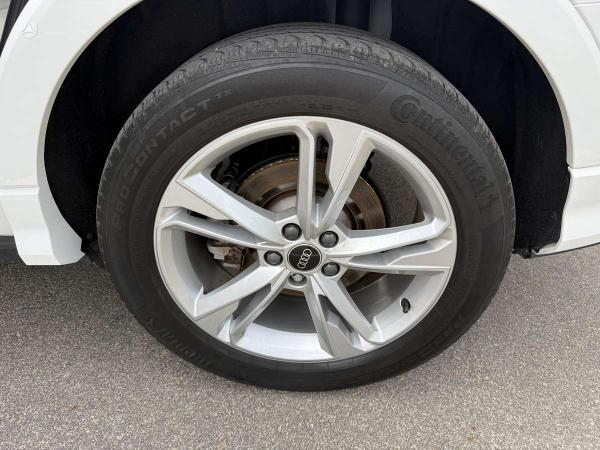 White Audi Q3 2023 in Siauliai, with an engine capacity of 2.00 L and mileage of 61 thousand km for 20449 €, photo 7 on AUTOMOTO.COM.LV