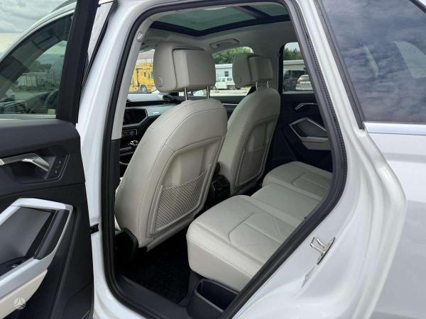 White Audi Q3 2023 in Siauliai, with an engine capacity of 2.00 L and mileage of 61 thousand km for 20449 €, photo 8 on AUTOMOTO.COM.LV