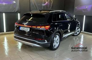 Black Audi Q4 e-tron 2021 in Vilnius, with an engine capacity of 0.00 L and mileage of 18 thousand km for 36550 €, photo 3 on AUTOMOTO.COM.LV