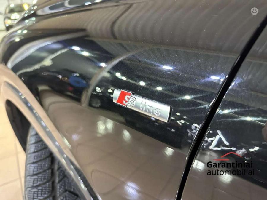 Black Audi Q4 e-tron 2021 in Vilnius, with an engine capacity of 0.00 L and mileage of 18 thousand km for 36550 €, photo 7 on AUTOMOTO.COM.LV