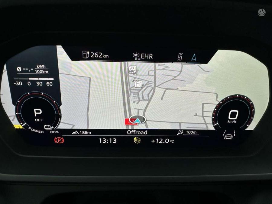 Black Audi Q4 e-tron 2021 in Vilnius, with an engine capacity of 0.00 L and mileage of 18 thousand km for 36550 €, photo 13 on AUTOMOTO.COM.LV