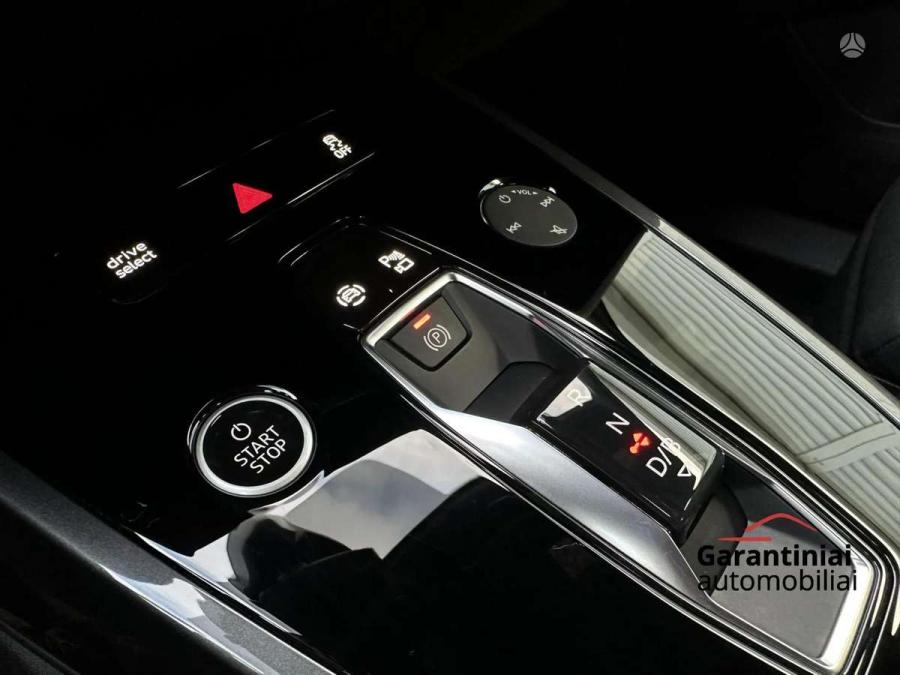 Black Audi Q4 e-tron 2021 in Vilnius, with an engine capacity of 0.00 L and mileage of 18 thousand km for 36550 €, photo 28 on AUTOMOTO.COM.LV