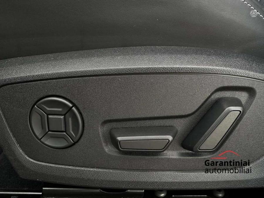 Black Audi Q4 e-tron 2021 in Vilnius, with an engine capacity of 0.00 L and mileage of 18 thousand km for 36550 €, photo 30 on AUTOMOTO.COM.LV