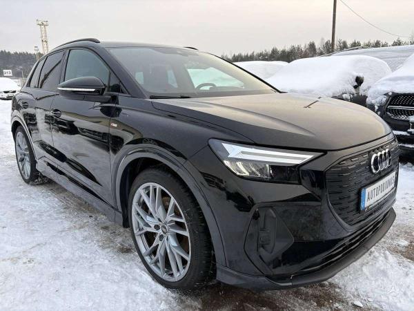 Melns Audi Q4 e-tron 2022 Viļņa, ar dzinēja tilpumu 0.00 L un nobraukumu 117 tūkst. km par 25950 €, foto 2 vietnē AUTOMOTO.COM.LV
