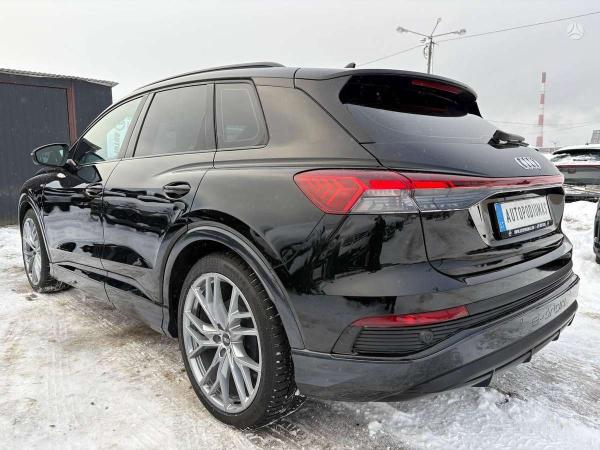 Melns Audi Q4 e-tron 2022 Viļņa, ar dzinēja tilpumu 0.00 L un nobraukumu 117 tūkst. km par 25950 €, foto 8 vietnē AUTOMOTO.COM.LV
