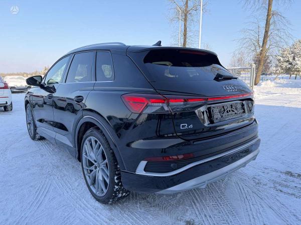 Melns Audi Q4 e-tron 2022 Šauļi, ar dzinēja tilpumu 0.00 L un nobraukumu 74 tūkst. km par 34990 €, foto 8 vietnē AUTOMOTO.COM.LV