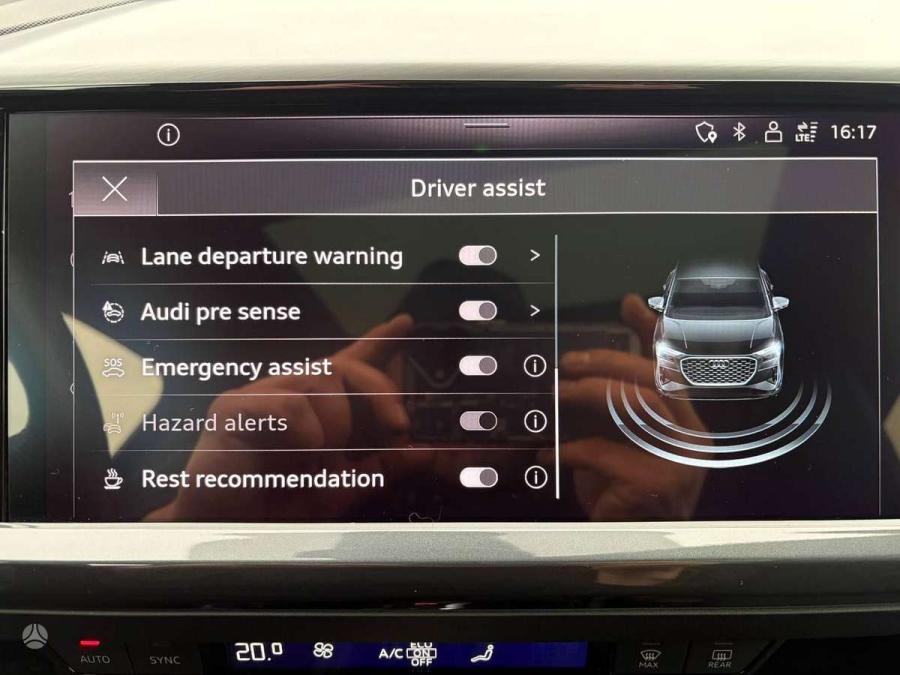 Черный Ауди Q4 e-tron 2022 в Вильнюс, объемом двигателя 0.00 л и пробегом 82 тыс. км за 31700 €, фото 22 на AUTOMOTO.COM.LV