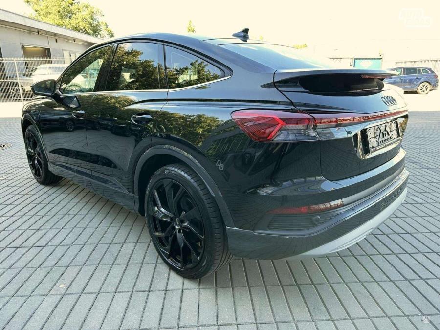 Black Audi Q4 e-tron 2022 in Kaunas, with an engine capacity of 0.00 L and mileage of 196 thousand km for 21700 €, photo 4 on AUTOMOTO.COM.LV