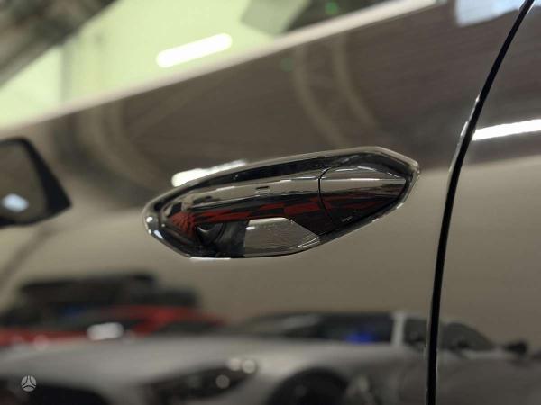 Черный Ауди Q4 e-tron 2022 в Вильнюс, объемом двигателя 0.00 л и пробегом 48 тыс. км за 27990 €, фото 10 на AUTOMOTO.COM.LV