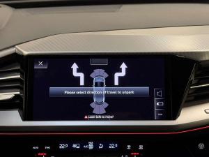 Melns Audi Q4 e-tron 2022 Viļņa, ar dzinēja tilpumu 0.00 L un nobraukumu 48 tūkst. km par 27990 €, foto 29 vietnē AUTOMOTO.COM.LV