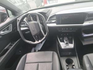 Melns Audi Q4 e-tron 2022 Viļņa, ar dzinēja tilpumu 0.00 L un nobraukumu 177 tūkst. km par 23700 €, foto 8 vietnē AUTOMOTO.COM.LV