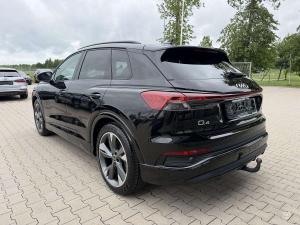 Melns Audi Q4 e-tron 2022 Šauļi, ar dzinēja tilpumu 0.00 L un nobraukumu 85 tūkst. km par 28990 €, foto 8 vietnē AUTOMOTO.COM.LV