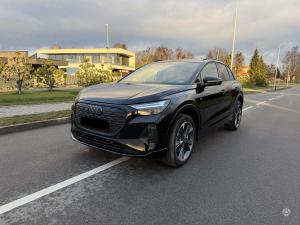 Black Audi Q4 e-tron 2023 in Kaunas, with an engine capacity of 0.00 L and mileage of 40 thousand km for 33500 €, photo 2 on AUTOMOTO.COM.LV