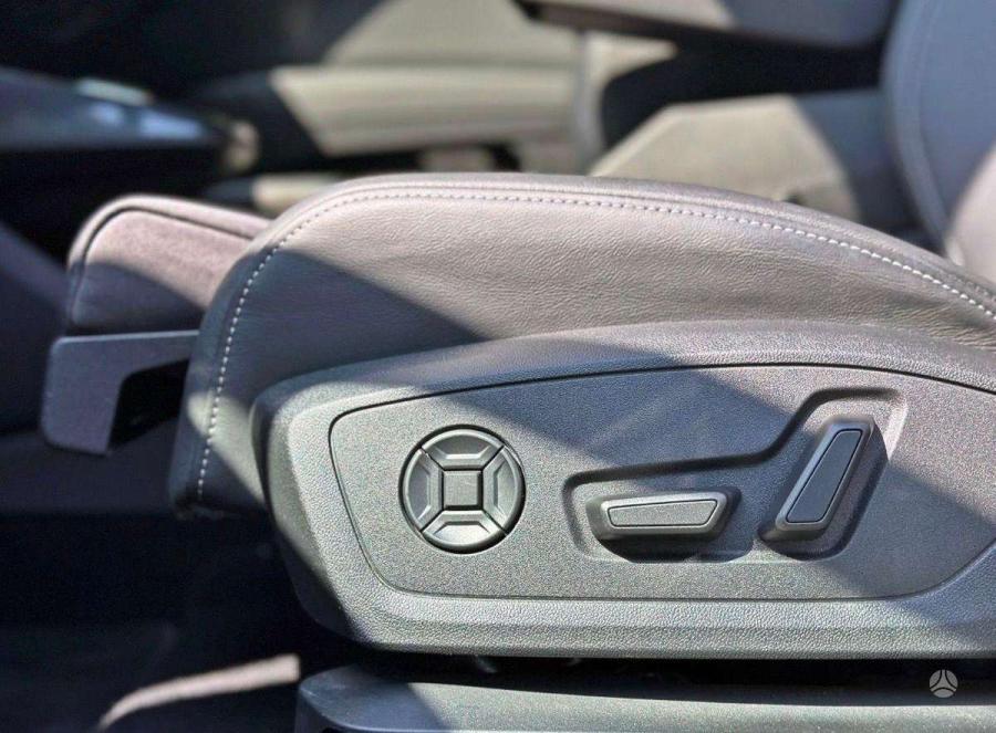 Черный Ауди Q4 e-tron 2023 в Вильнюс, объемом двигателя 0.00 л и пробегом 129 тыс. км за 31900 €, фото 17 на AUTOMOTO.COM.LV