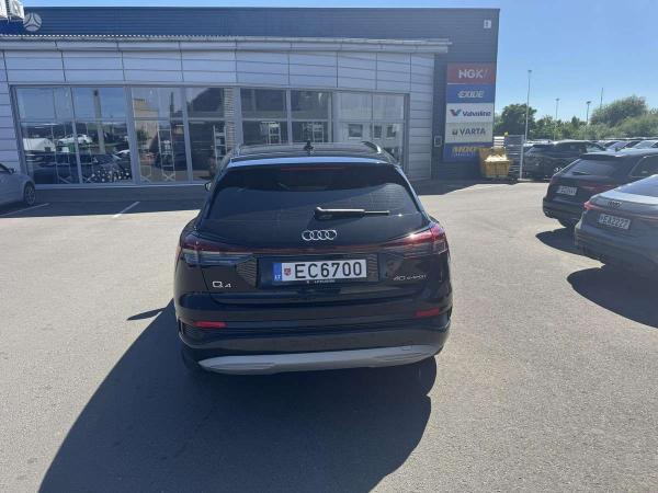 Black Audi Q4 e-tron 2023 in Kaunas, with an engine capacity of 0.00 L and mileage of 59 thousand km for 32500 €, photo 5 on AUTOMOTO.COM.LV